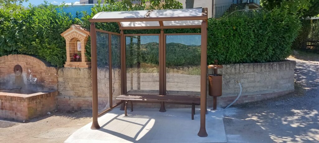 Transit Bus shelter - Fly srl Street furniture shelters